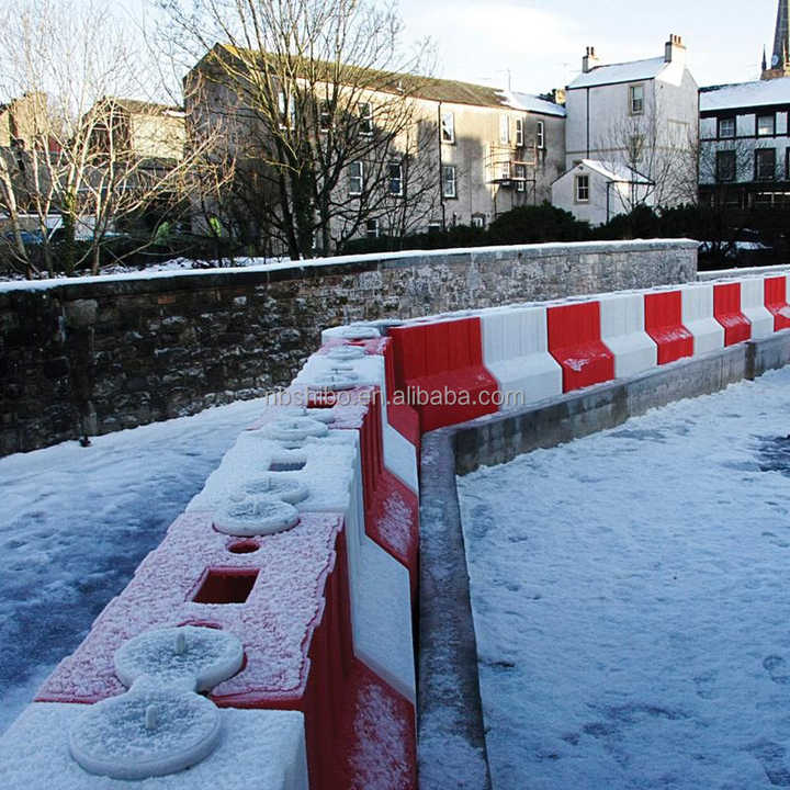 Flood Defence Barricade Heavy-duty Water Filled Barrier BLOCKS Plastic ...