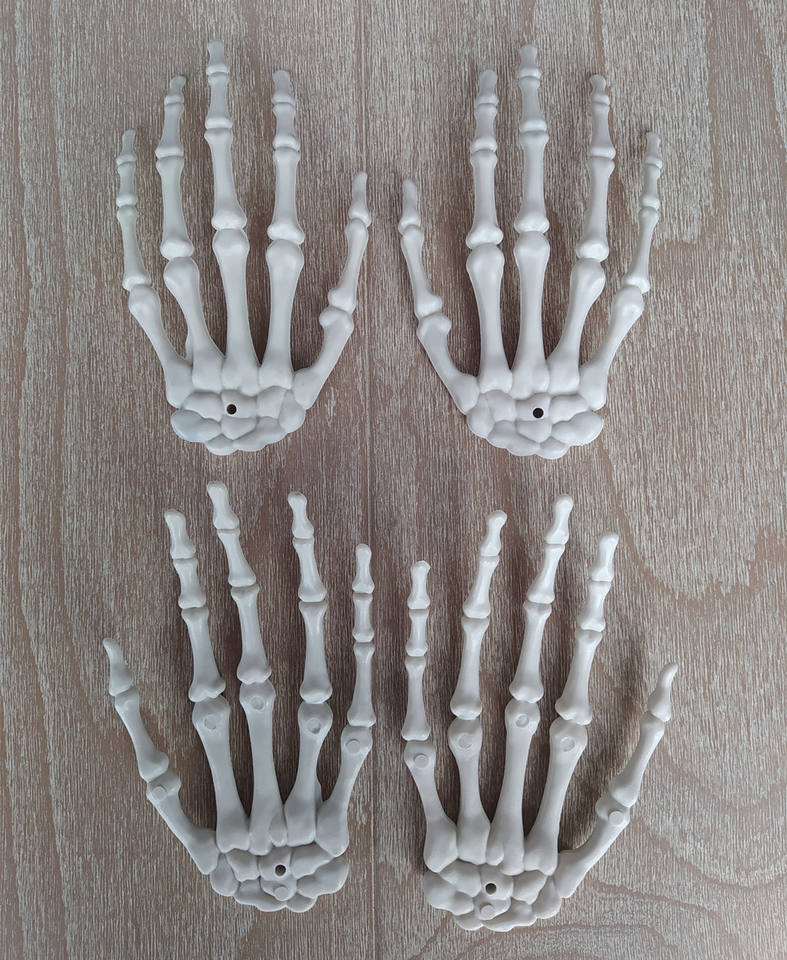 Halloween Decorations Skeleton Hand Props Plastic Prosthetic Hand Bones ...