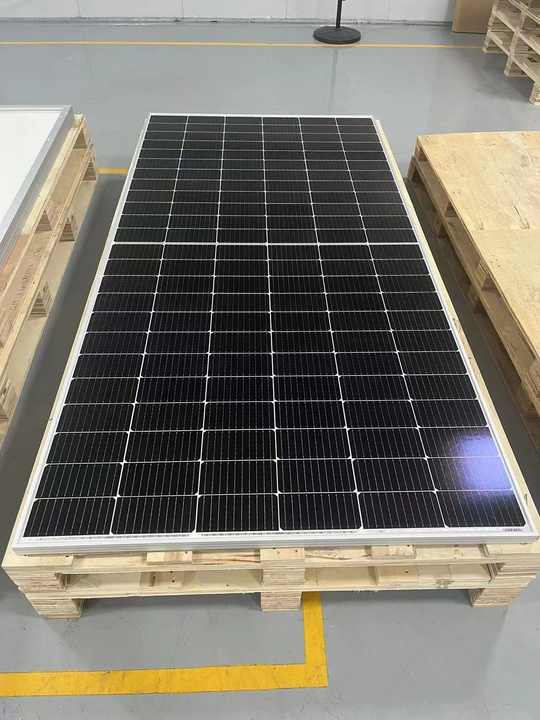 Jinko 550W Mono Panel Solar - Efficient Power Generation