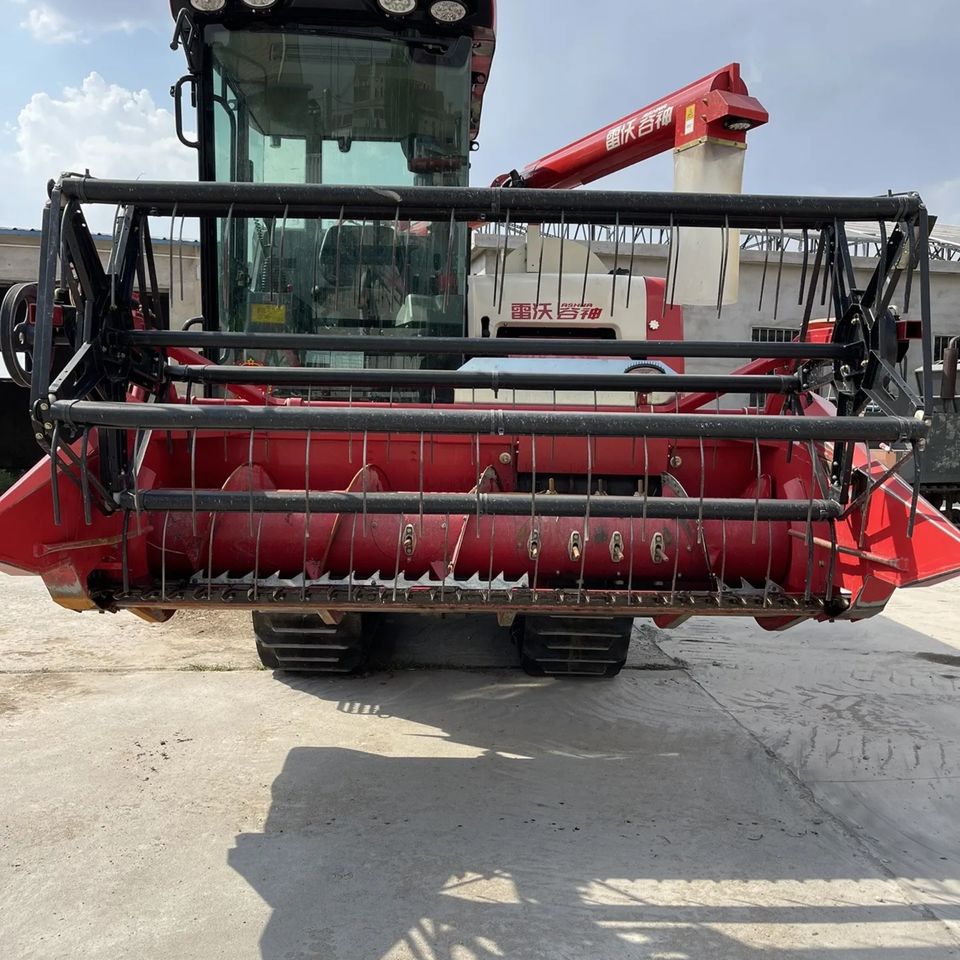 High Quality Second-Hand Combine Harvester Made in China for Harvesting ...