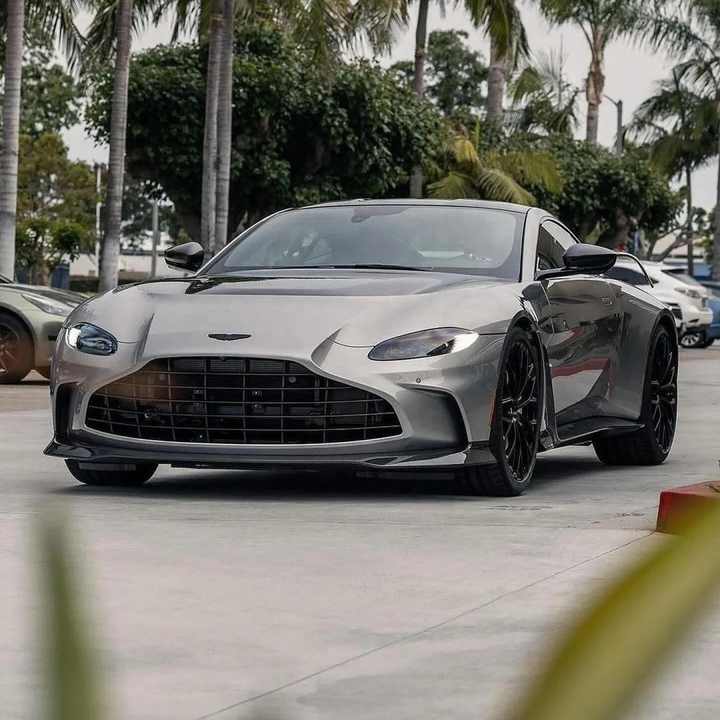 MIW Full Set Wide Body Kit for Aston Martin V12 Vantage