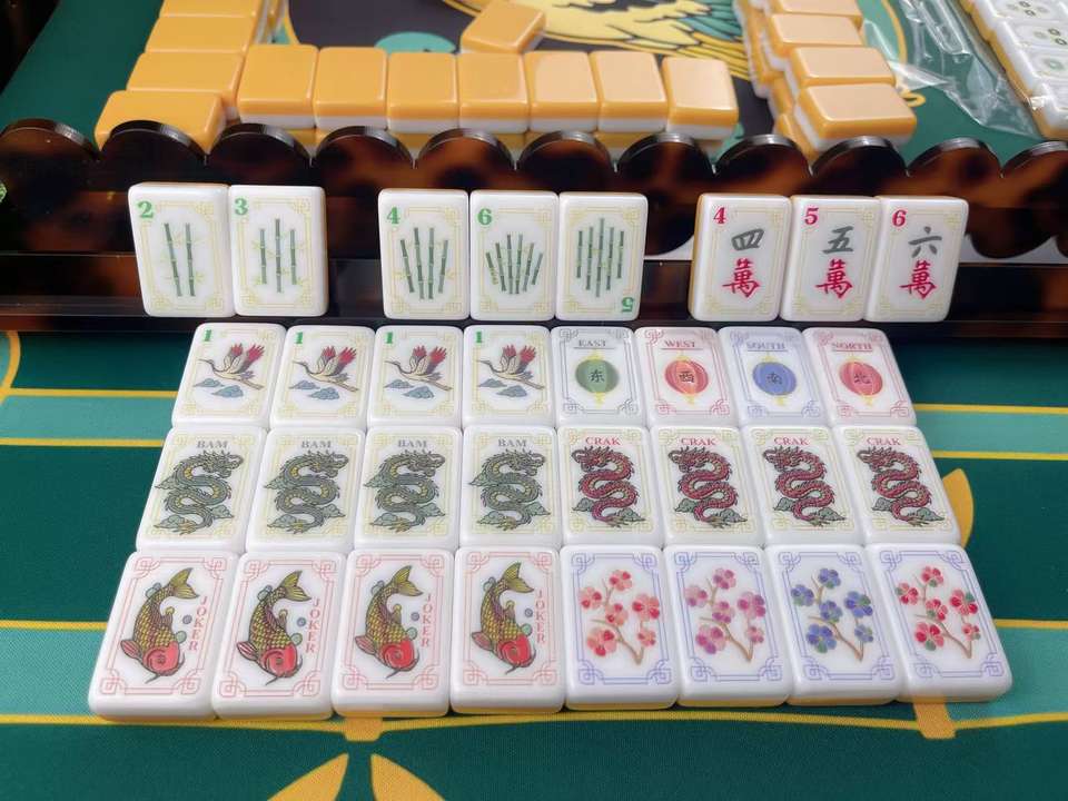 American Luxury Modern Mahjong Tiles Set 4-Player Turmeric Yellow ...