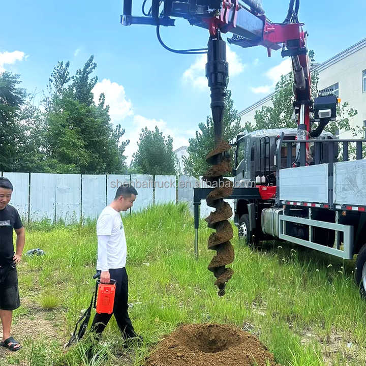 8 Ton Isuzu Folding Crane Truck with Hydraulic Grabber Earth Digger ...