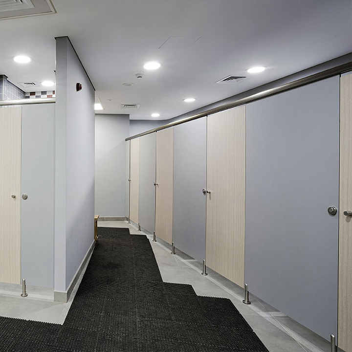 Modern Design Train Station & Airport Toilet Partition Stalls