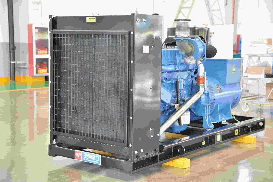 300KW Yuchai Brand diesel Generator Silent Large Fuel tank 50/60HZ 400V ...