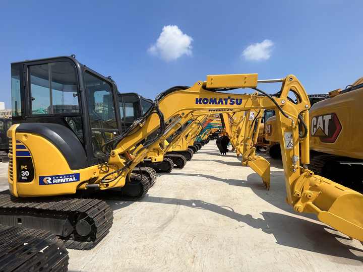 3Ton Mini Excavator Used Komatsu PC30mr PC35mr PC40mr PC50mr PC56 PC70 PC78 Mini Crawler ...