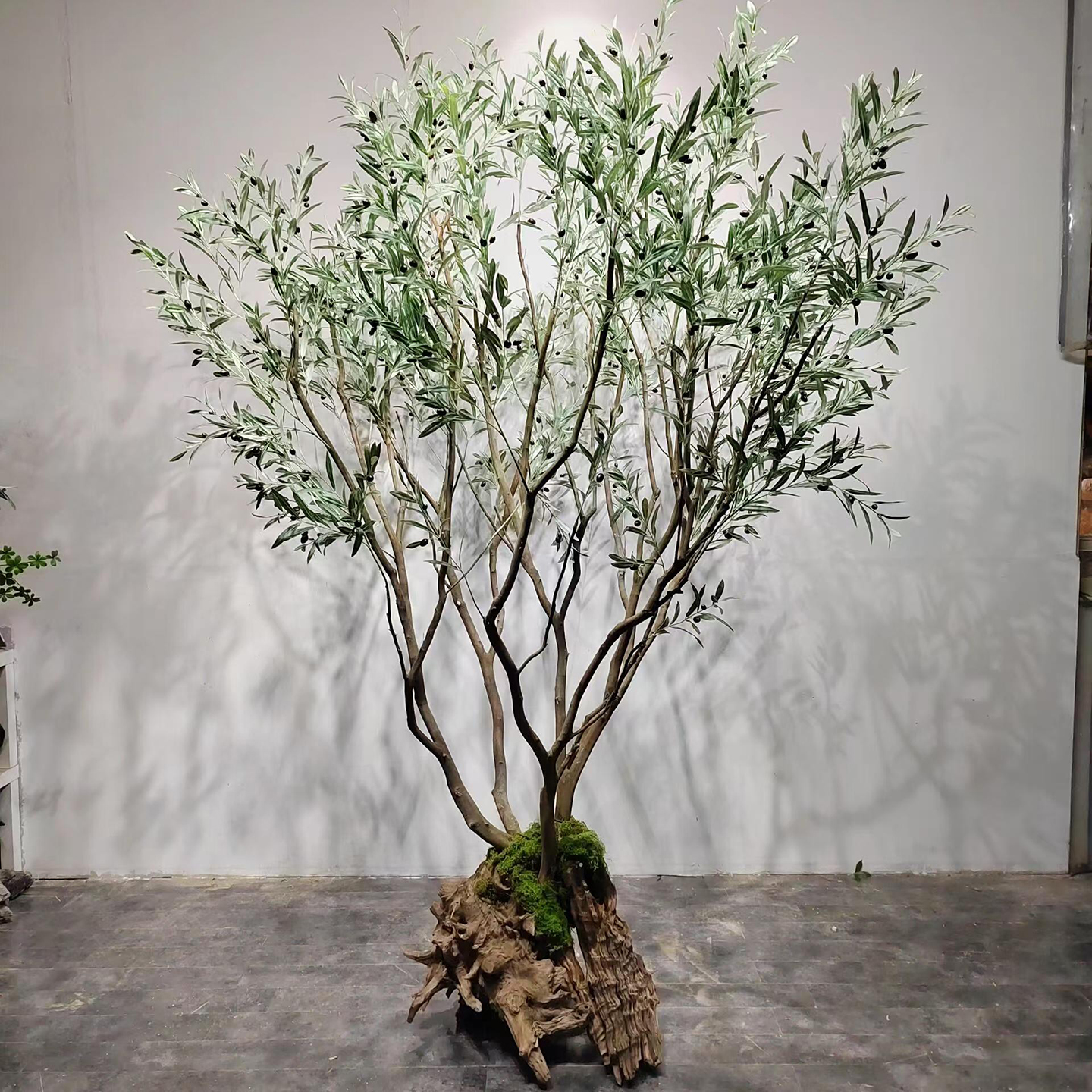 Árboles de troncos de plástico más vendidos para decoración interior y ...