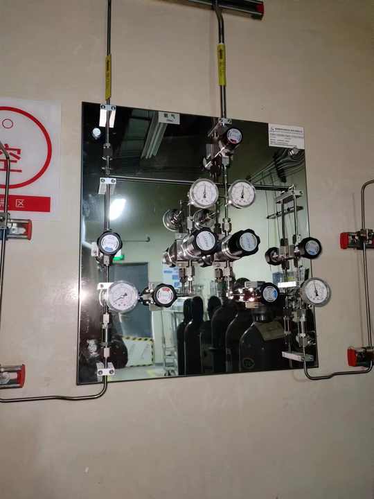 Industrial Laboratory High Pressure Regulator for Nitrogen Helium ...