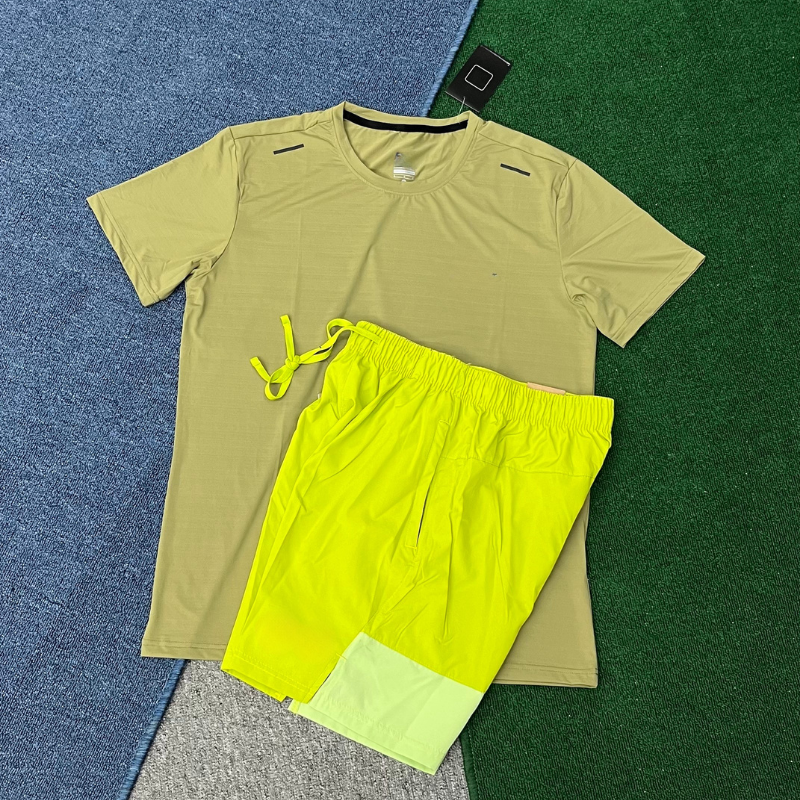 Popular Brand Men's Sports Outfit Quick Dry Short Sleeve Tee with ...