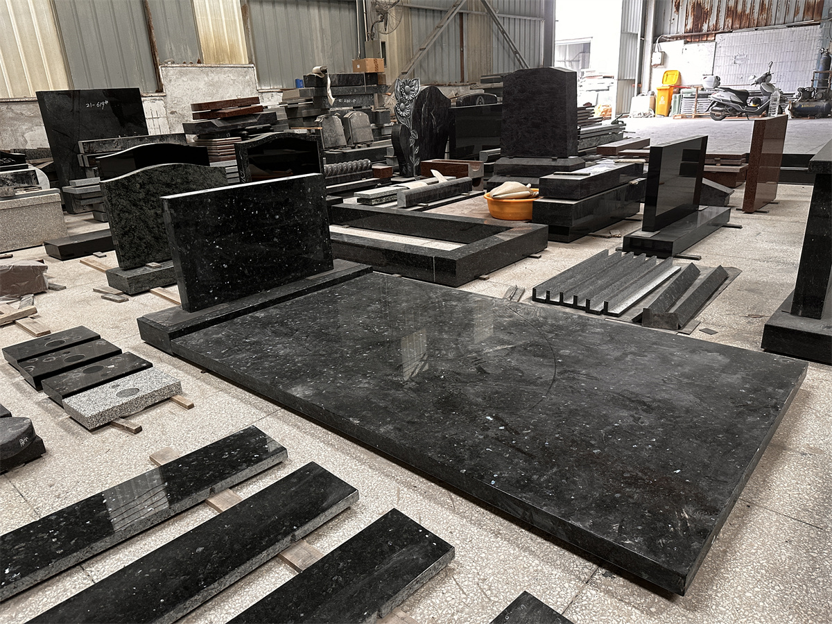 How to Choose the Best Tombstones and Monuments: A Complete Buying Guide