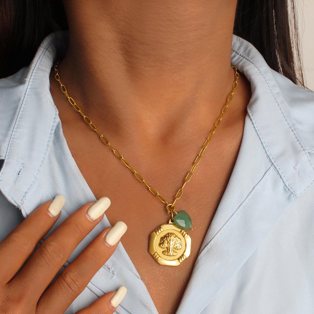 Stylish Designs for Every Occasion: Stunning fashion lock pendants ...