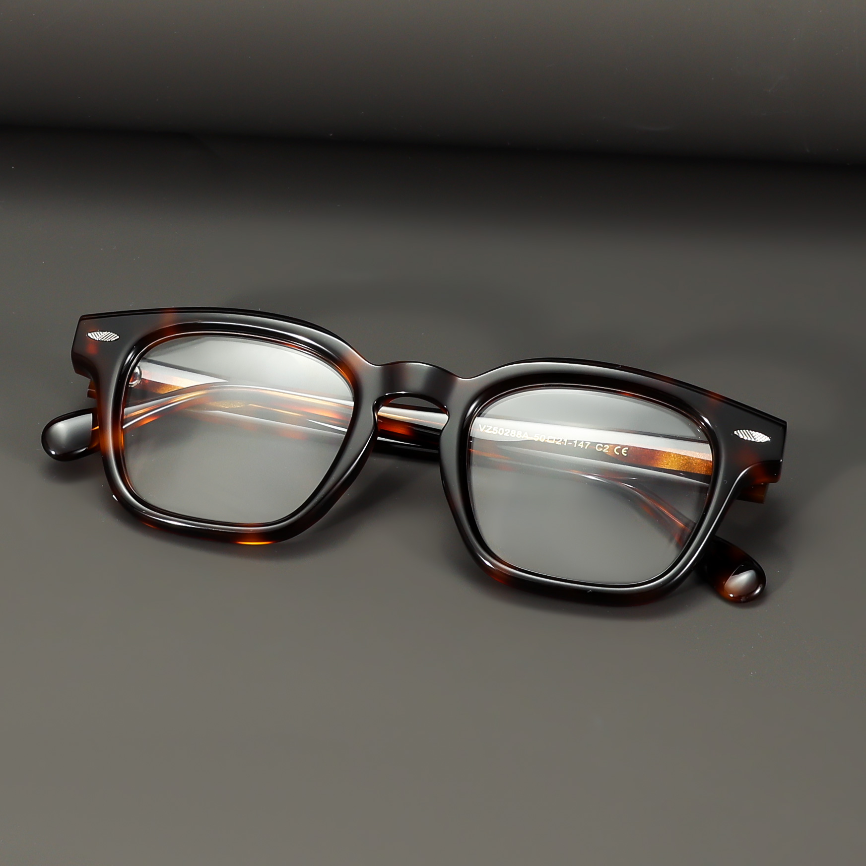How to Choose Luxury Optical Glasses: Expert Buying Guide