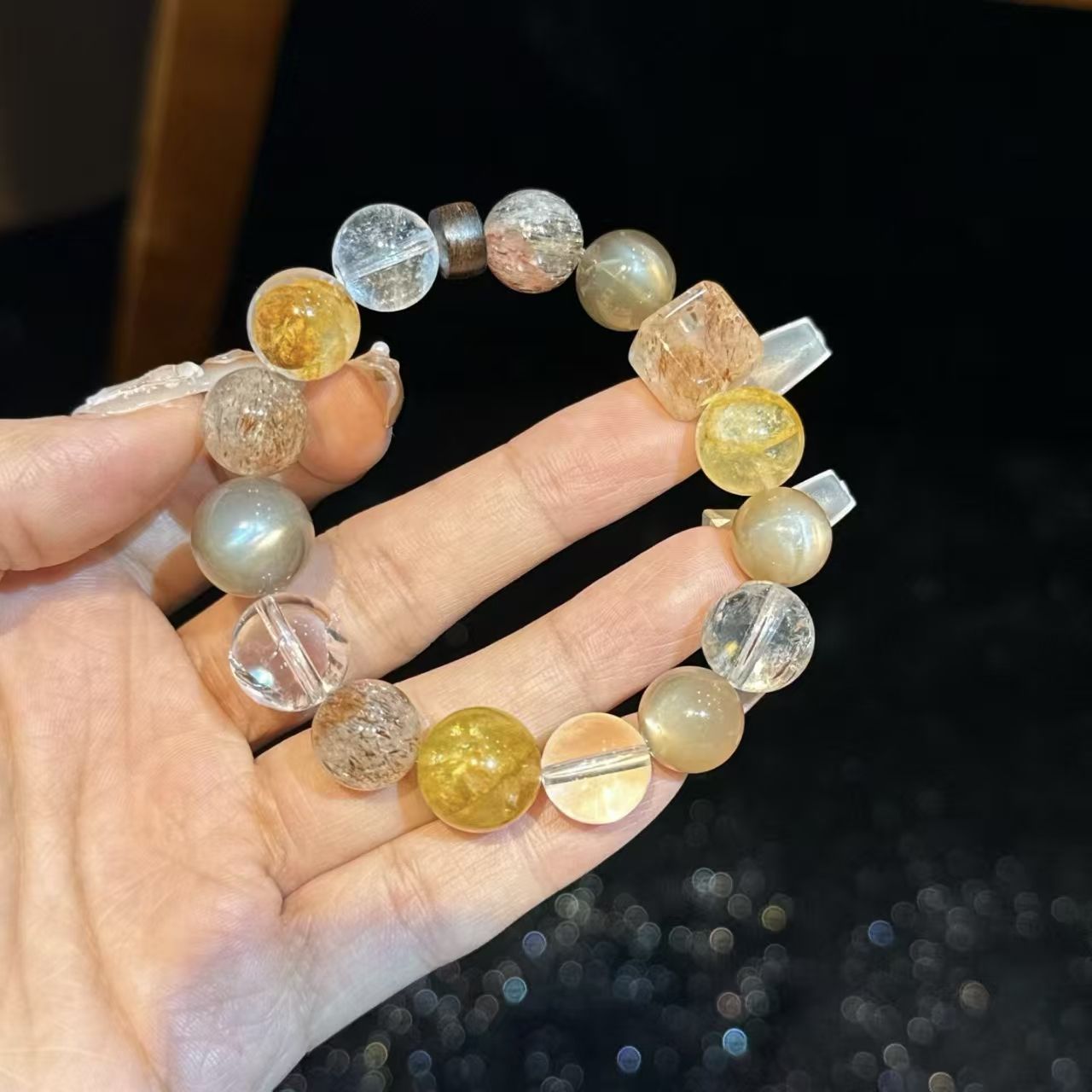 How to Choose the Best Moonstone Bead Bracelet: A Complete Buying Guide