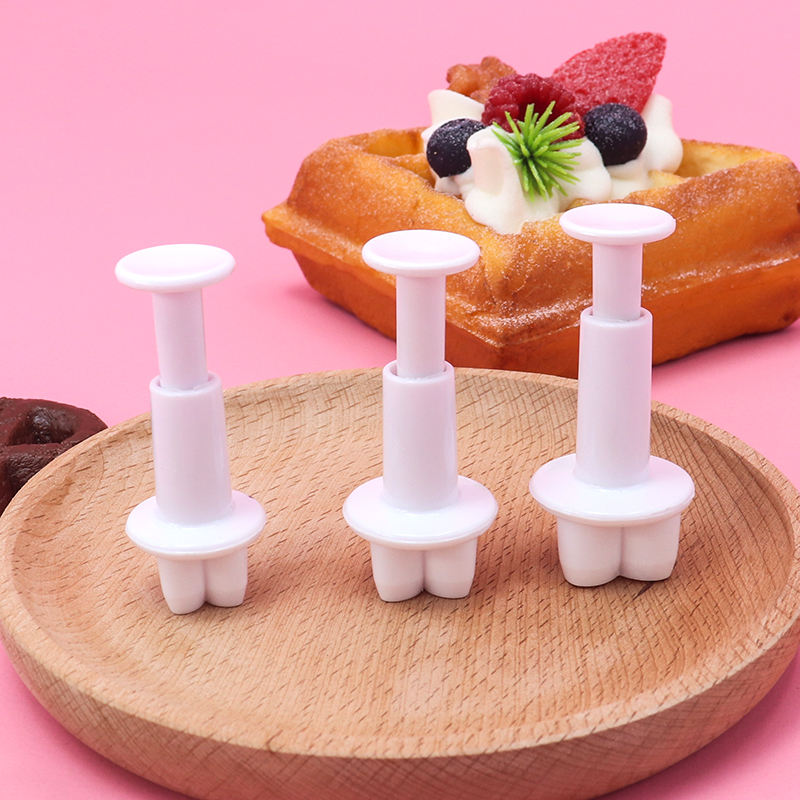 Basic DIY Love Shape Biscuit Mold Durable Plastic Basic Baking Pastry ...