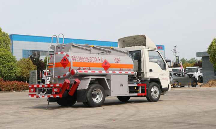 Forland Mini Truck diesel 2000l 1500L Capacity Fuel Tanker Truck With ...