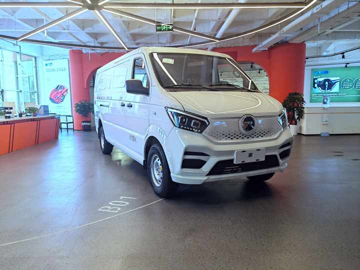 New Energy UTV 41.93kWh Electric Cargo Truck Van KAMA ES7 Refrigerated ...