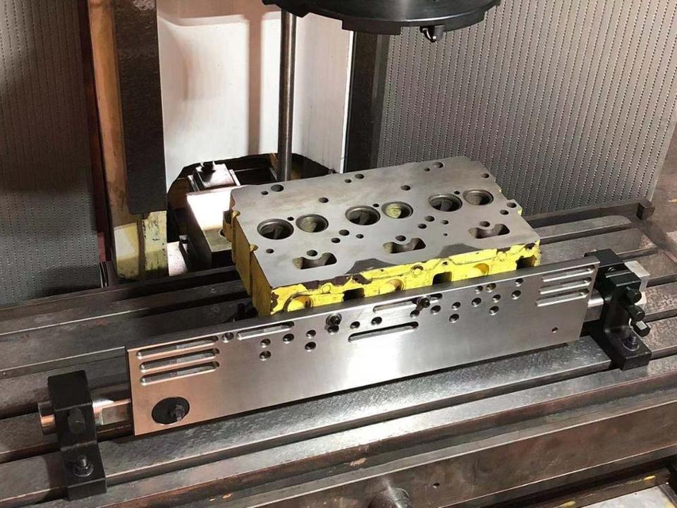 Universal Adjustable Cylinder Head Fixture with Plate - Ideal for ...