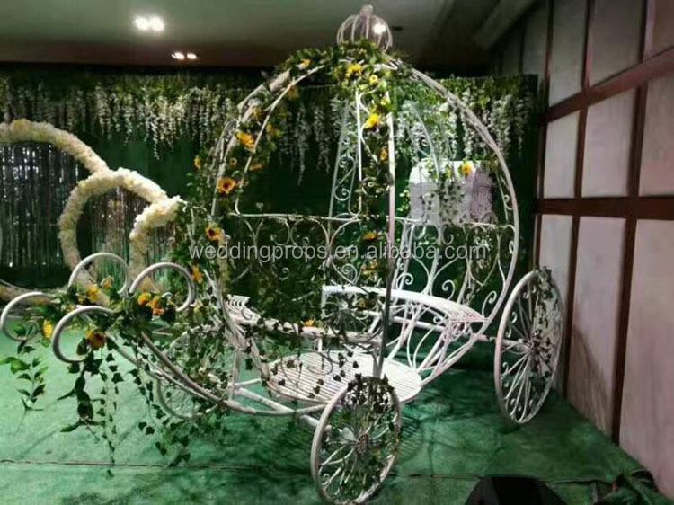 How to Choose the Best Flower Bar Cart Vases for Your Event or Home