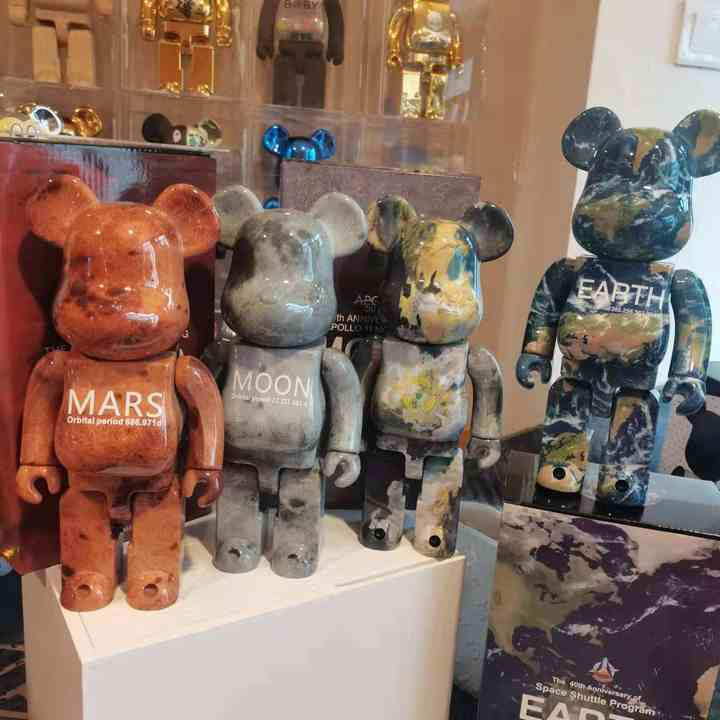 Bearbrick 400% Sculpted Resin Figurine - Strongest Earth Surface Design ...