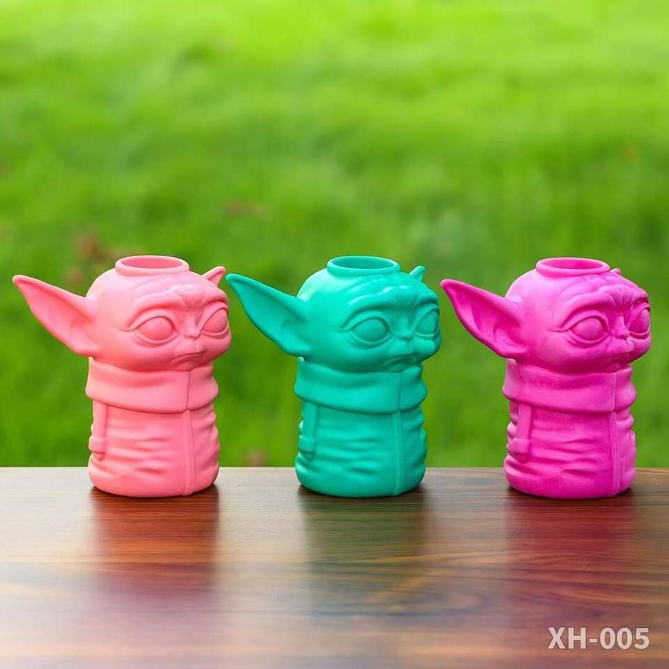 Personal Smoke Filter - Xhale Buddy with Silicone Yoda Design