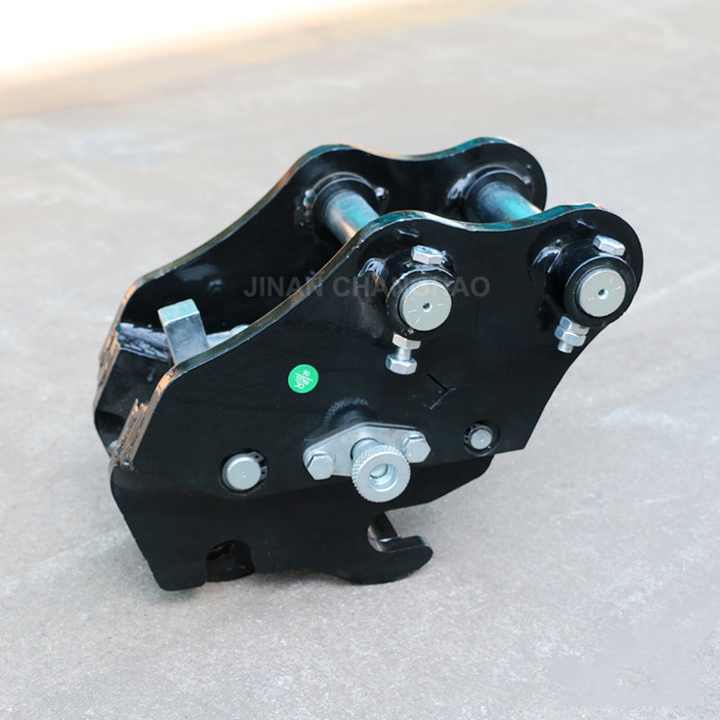 China Mini Excavator Attachment Rake Ripper Auger Drill Thumb Bucket ...