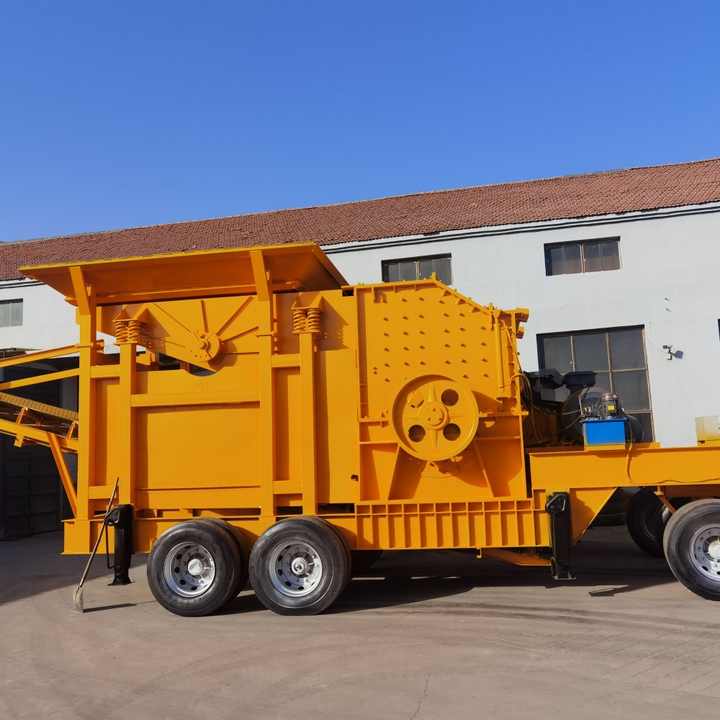 Processing of Topsoil and Other Materials Ravel Crusher Machine Mobile ...