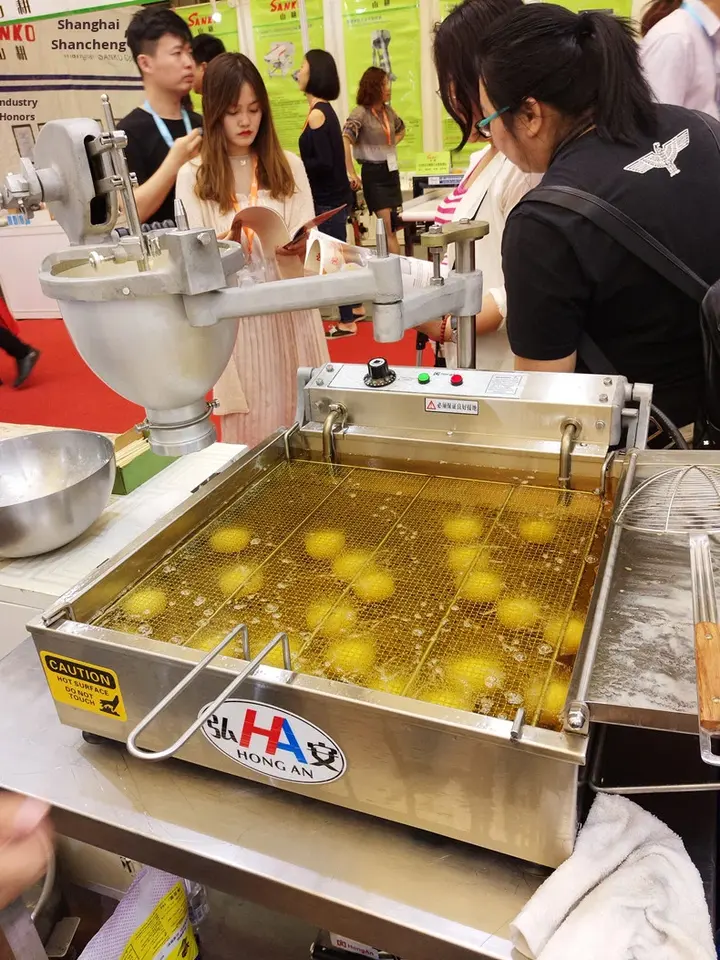WHA-TD01 3 kW 220V Donut Machine Deep Fryer Boli Cake Ball Shape ...