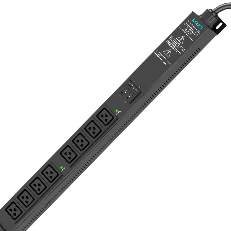 ACT Series 32A Monitored IP-PDU Three Phase 24 C39 6 Breaker 200-240V ...