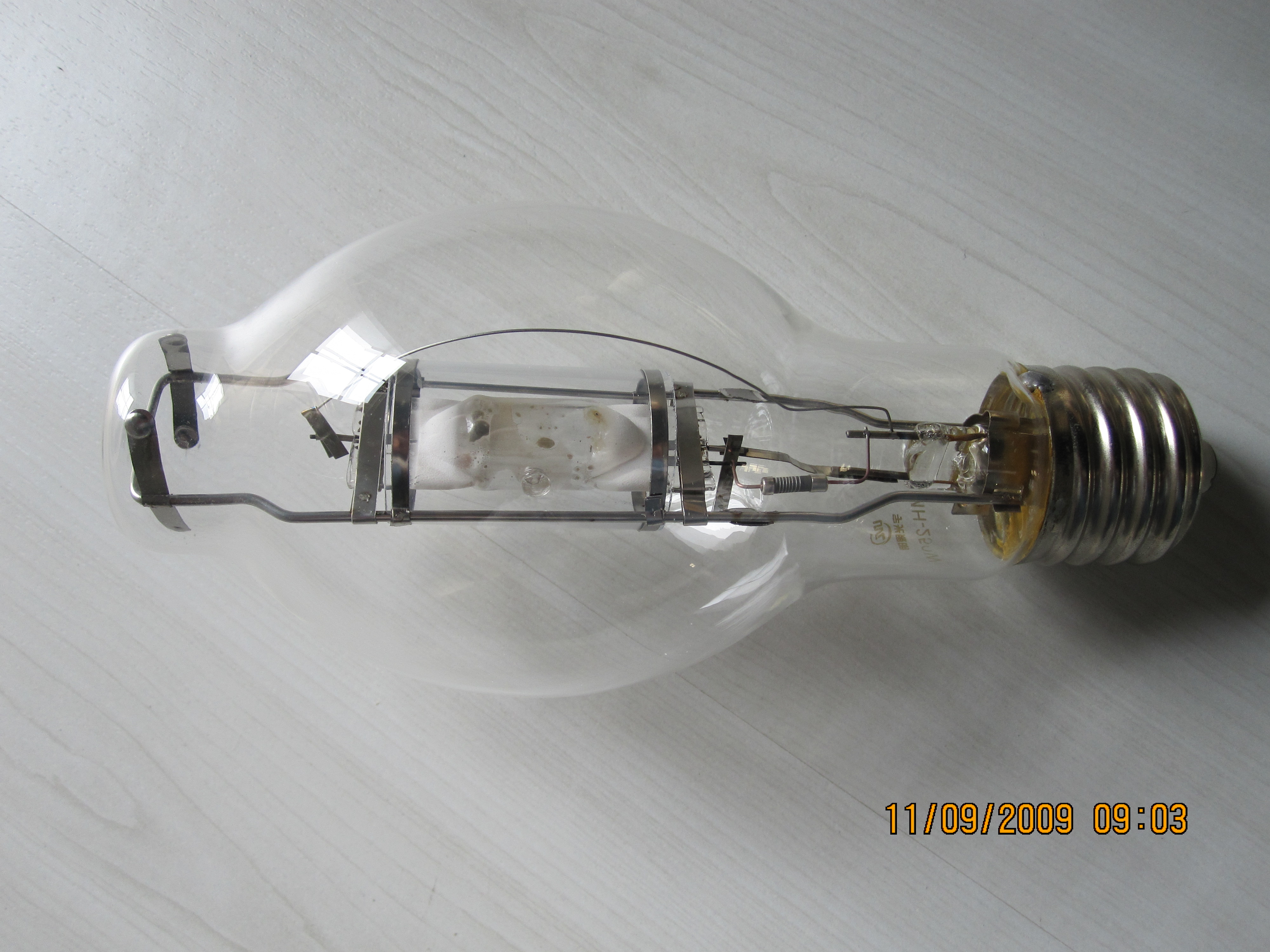 ส่องสว่างทุกพื้นที่ด้วย e40 1500w metal halide lamp ที่ทนทาน เพื่อแสง ...