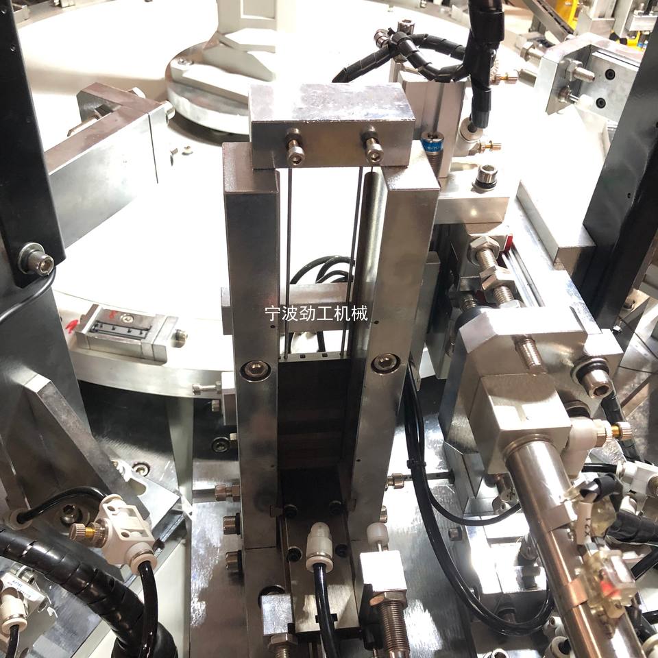 Fully Automatic Three Blade Disposable Razor Assembly Machine