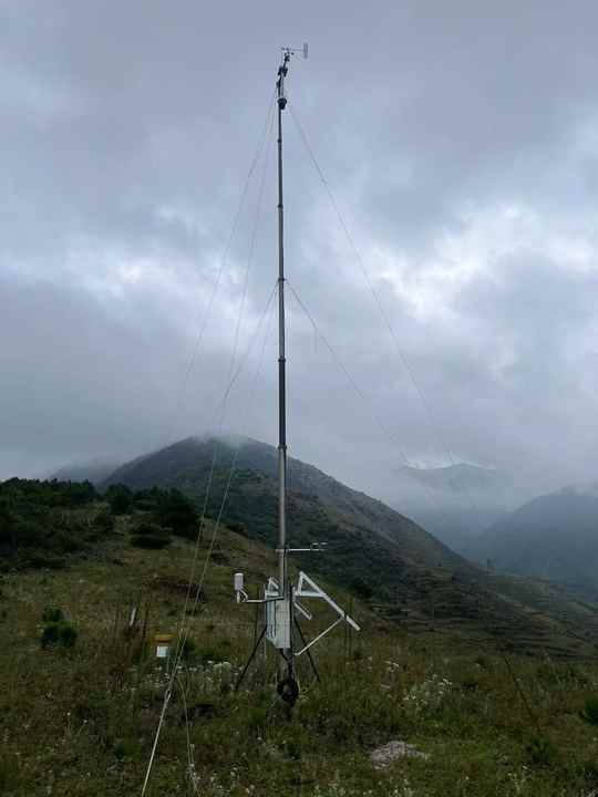 Telescopic Pole Antenna Mast - 18m to 35m for Wireless Comm
