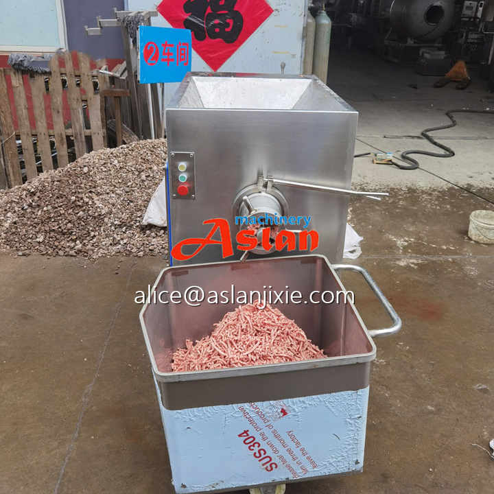 500 kg Fresh Chili Mincing Machine / Auger Stainless Steel Chili Sauce ...