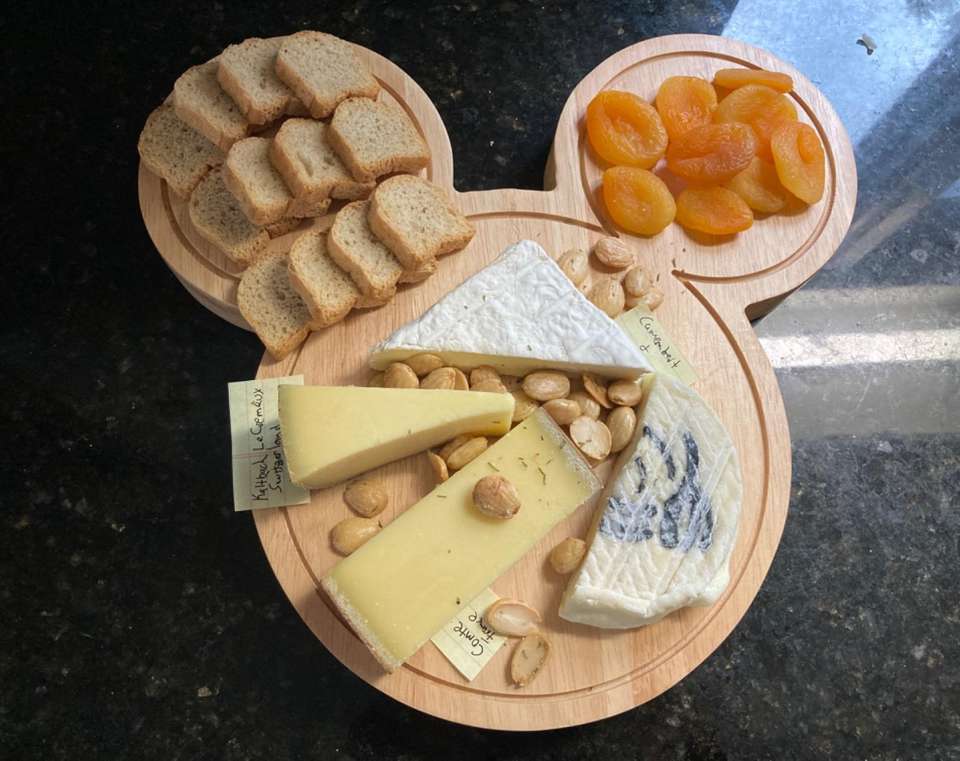 Mickey Mouse Head Shaped Cheese Board Charcuterie Board Set Acacia Wood ...