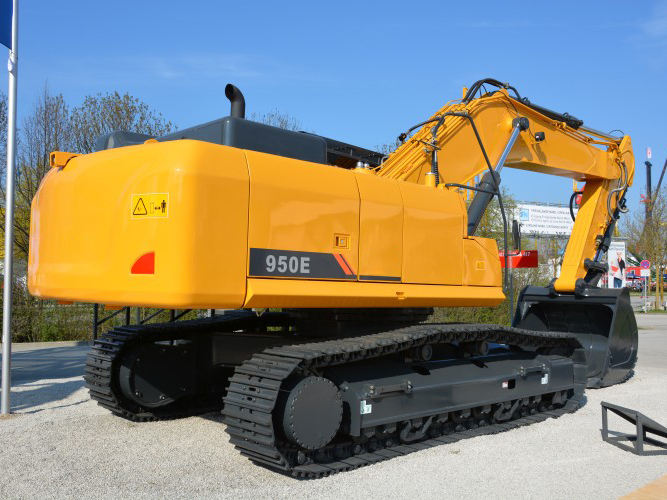 Brand New Great Performance 950E Crawler Excavator 280kw 3.2cbm Bucket ...
