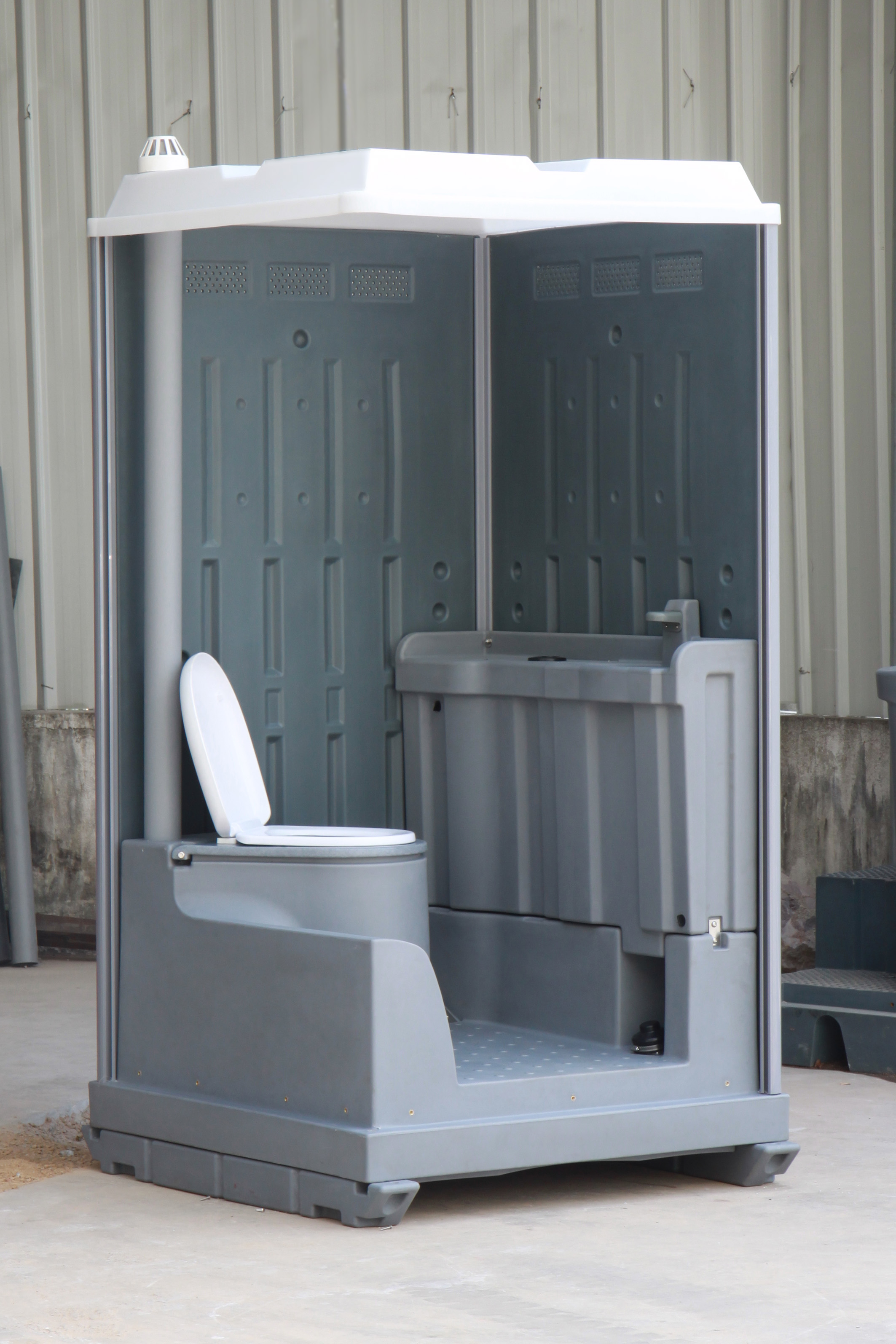 Plastic Portable Toilets - Durable, Low-Cost Solutions
