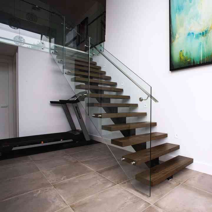 Floating Straight Stairs - Modern, Durable, Customizable