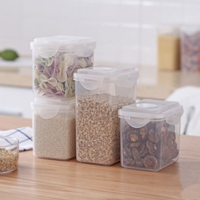 Transparent Plastic Food Storage Boxes - Leakproof & Versatile
