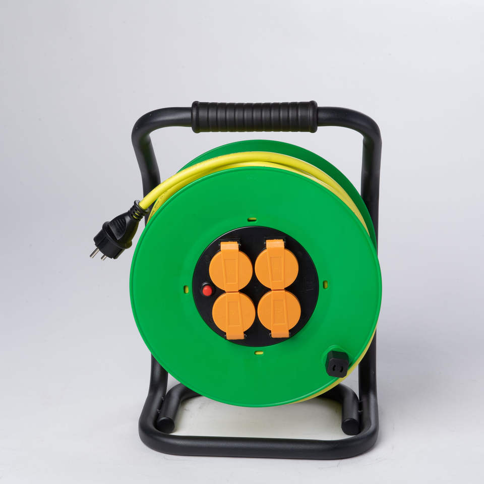 OEM ODM IP44 CEE Schuko Socket Plastic 40m Extension Cord Garden Cable ...