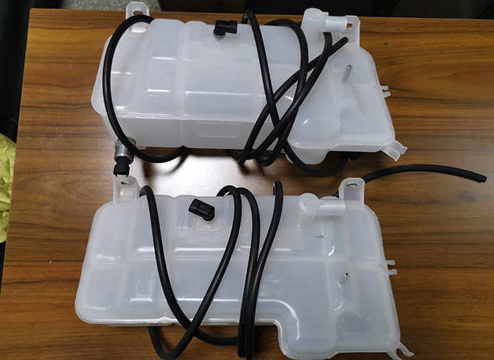 用于依维柯daily的冷却液膨胀箱水箱504038776 504007333| Alibaba.com