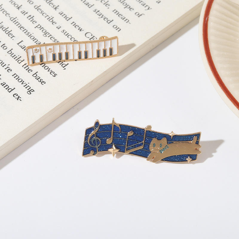 Cartoon Creative Cat Piano Zinc Alloy Brooch Badge-Elegant Note Music ...