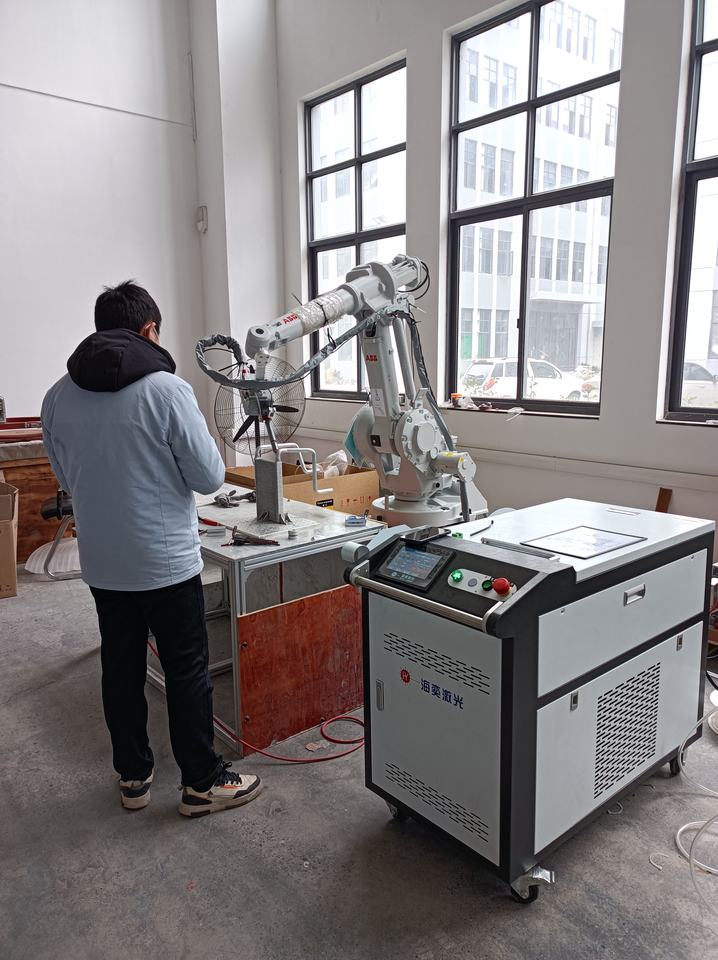 Abb/yaskawa/turin Robot Laser Welding Machine - Automatic Laser Welder