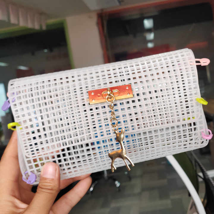 4mm Plastic Canvas Plastic Mesh Sheet for Crochet Bag Purse Forms Cross ...