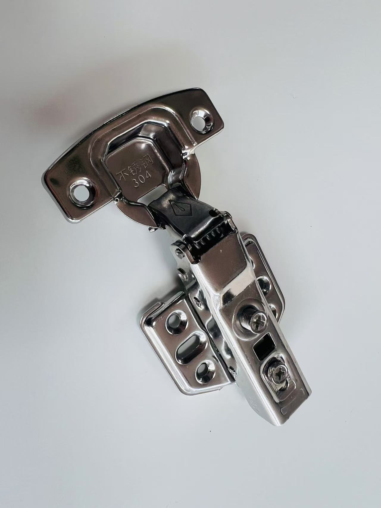 Soft Closing DTC Hinge - 110° Angle, Full Overlay, Steel