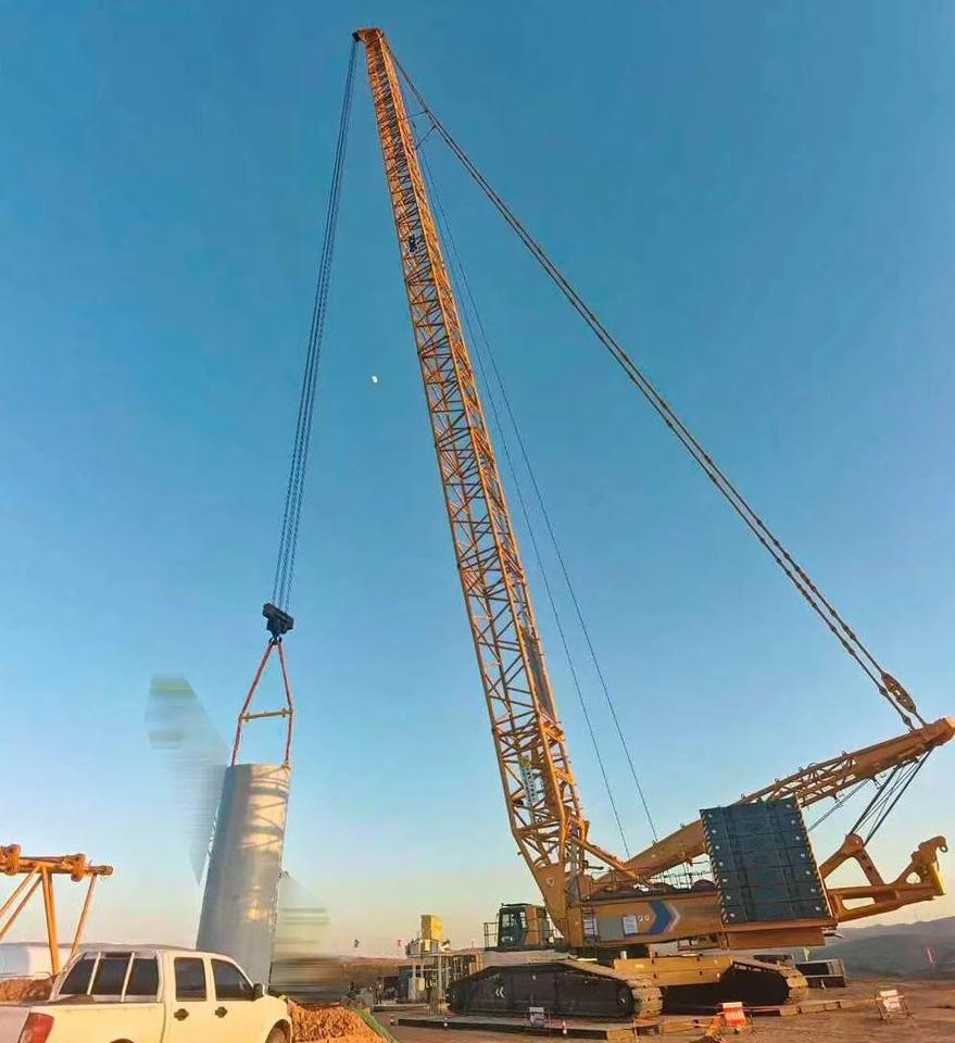 XLC18000M 1300 Ton Hydraulic Crawler Crane Mobile Crane with Spare ...