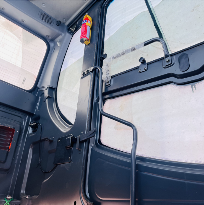 Doosan Develon Daewoo Hyundai Excavator Cabin Assembly