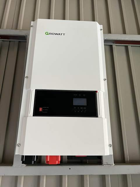 Growatt SPF 4000-12000T Solar Inverter - Reliable off-Grid Power