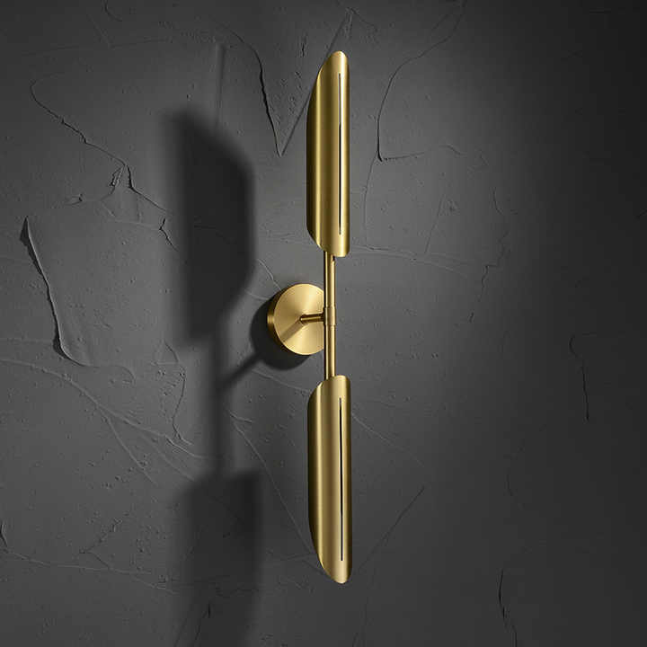 Modern Gold Wall Lamp - Stylish Lighting for Bedrooms