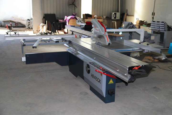 Sliding Panel Saw Wood Cutting Machine - Precision & Efficiency