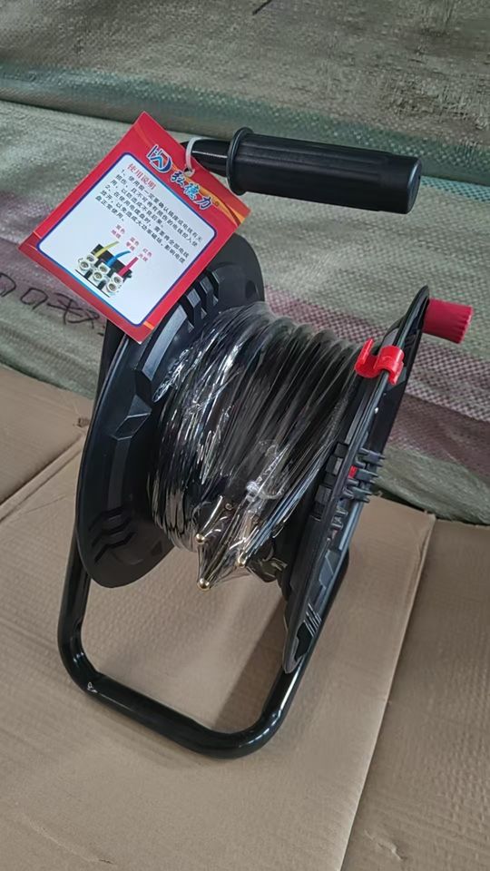 4 Socket Cable Reel - 20M Extension Cord with 2500W Power