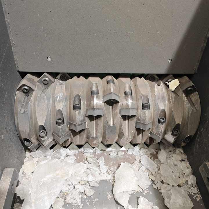 Heavy Duty Automatic Single Shaft PE Plastic Waste Crusher Shredder ...